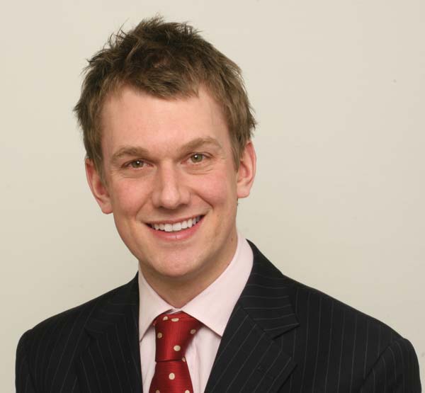 Oral-B® signs Dr James Russell as brand spokesperson | Grocery Trader